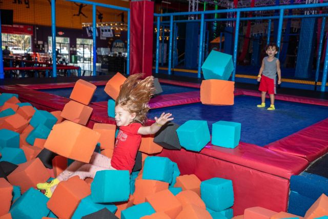 Planet Obstacle | World’s Largest Indoor Obstacle Park